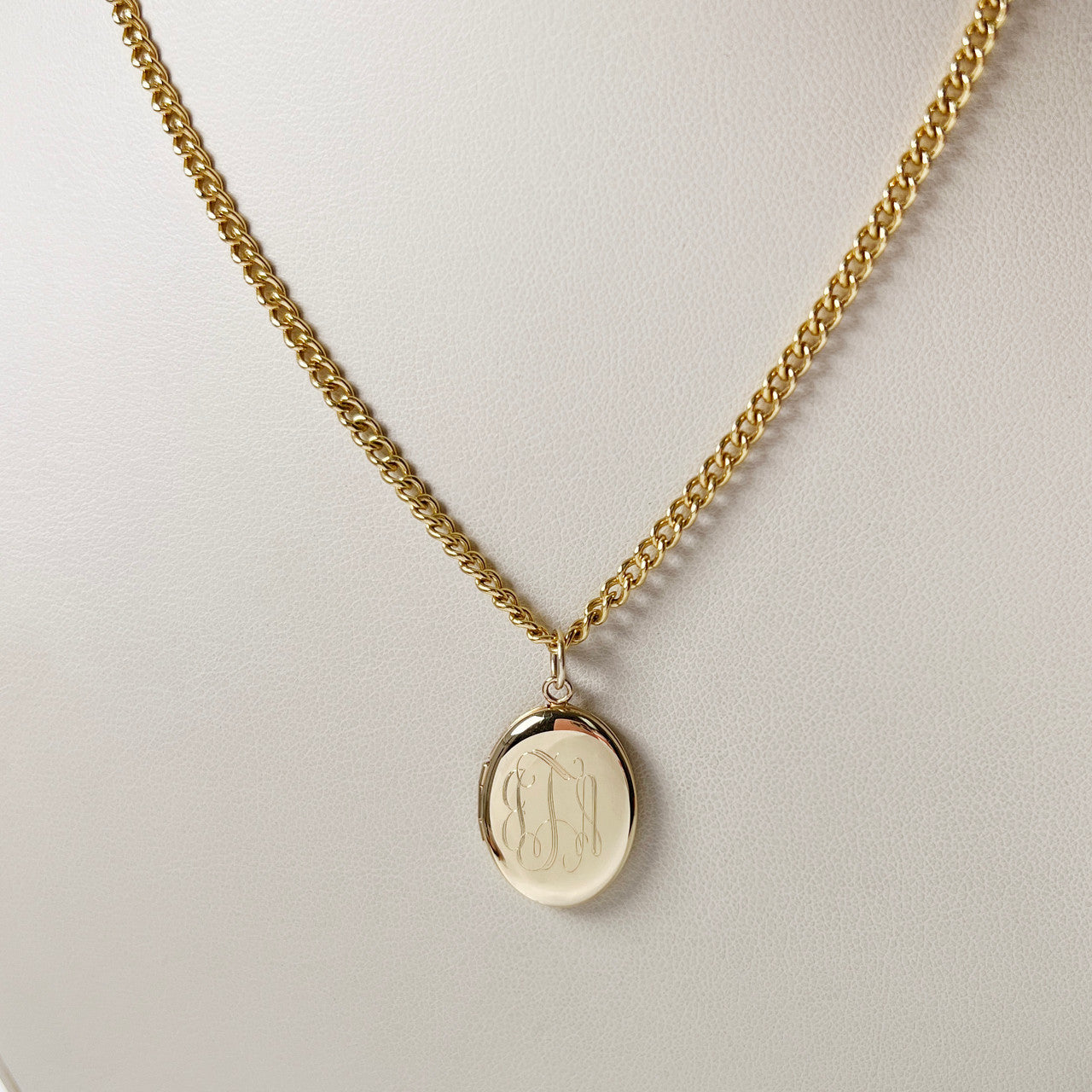 Engravable Oval Locket 14K Gold Charm | Charmco | 14k Solid Gold Charms